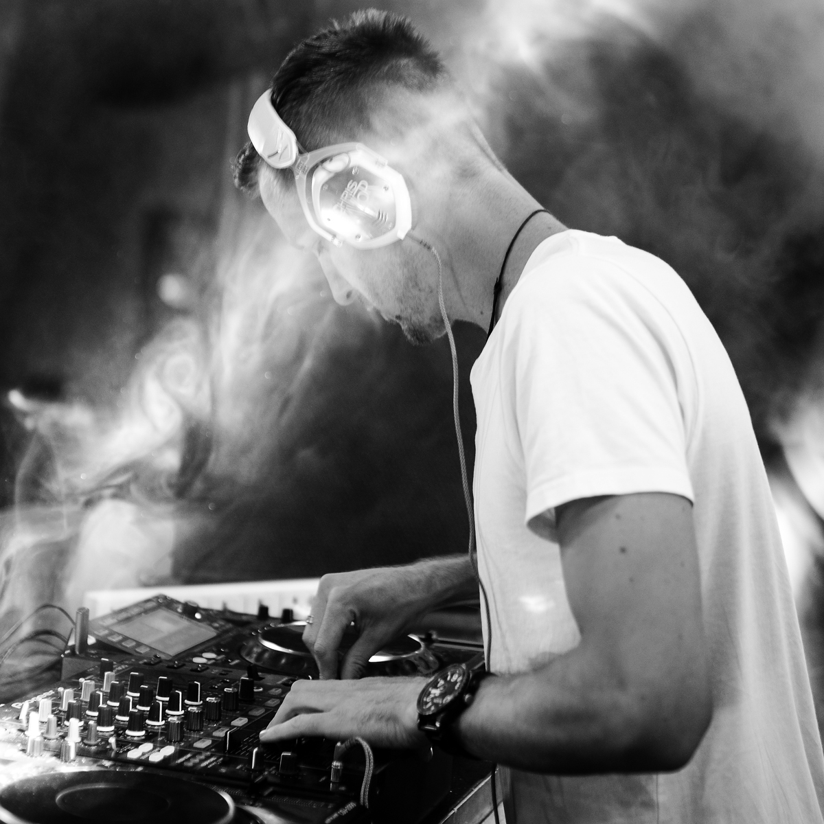 DJ & ARTIST PR – Maison Muuze Models